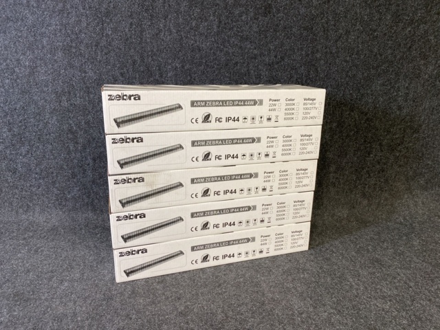 5 Luminaires Zebra arm LED 22W IP44 - PS Auction - We value the future ...