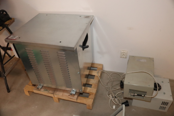 Transformers 400V/60V, 230V/20V, 230V/10V - PS Auction - We value the ...