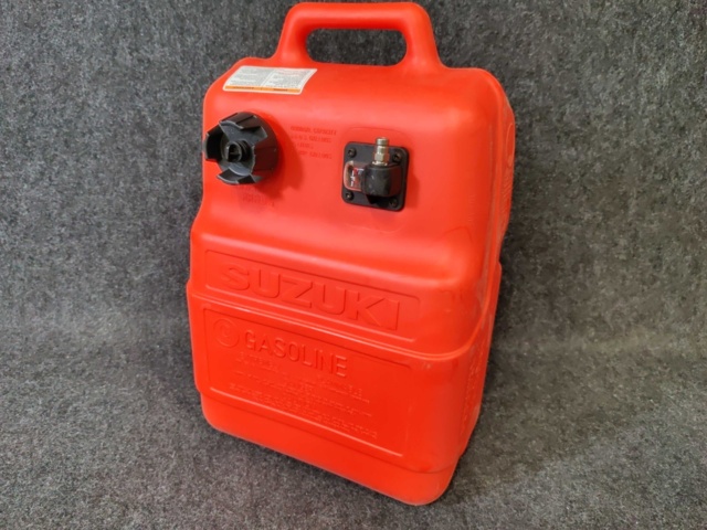 Fuel tank Suzuki 25L - PS Auction - We value the future - Largest in ...
