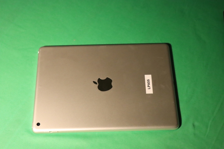 iPad 7th Gen A2197 Wifi 32GB - PS Auction - We value the future ...