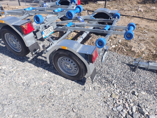 Båtkärra Tiki BS750-R -2022 - Auktioner online - Nätauktioner ...