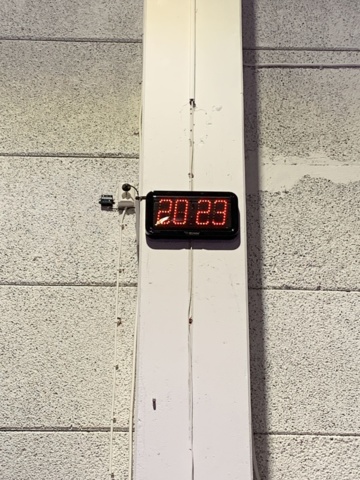 Digital clock - PS Auction - We value the future - Largest in net auctions