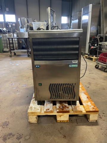 Ice cube maker Staff MP50. Produces approx. 50 kg of ice/day. Newly ...