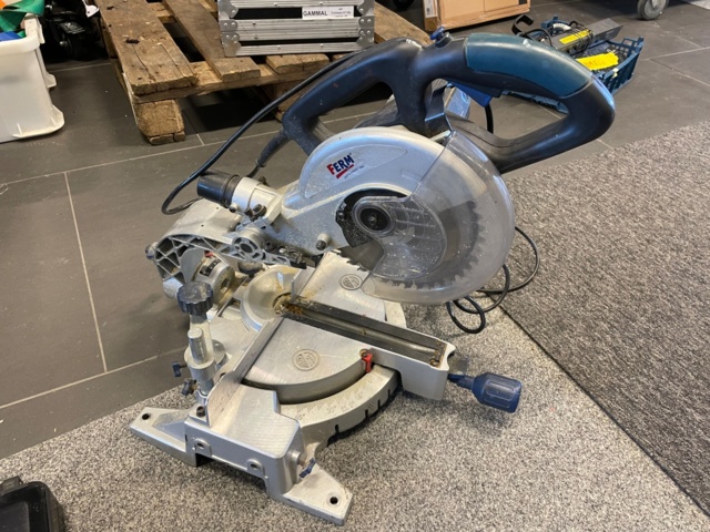 Miter & miter saw Ferm FKZ 210S - PS Auction - We value the future ...