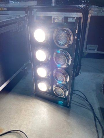 Mole-Richardson Molefay 8-light x 4 - Ei pohjahintaa - PS Auction - We ...