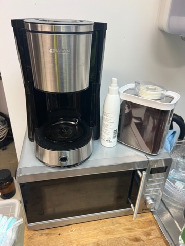 Kitchen table with chairs, coffee maker and queue utensils - PS Auction ...