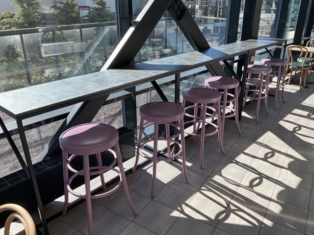 3 pcs. bar table with 6 pcs. barstools - PS Auction - We value the ...
