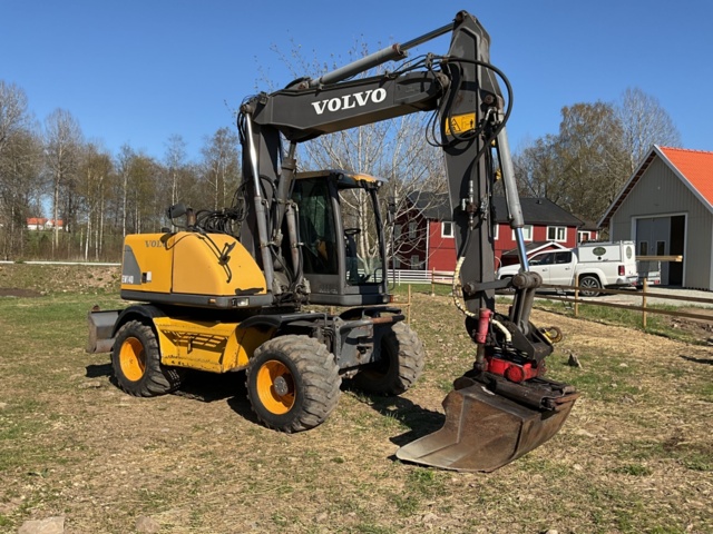 Wheel excavator Volvo EW140 - 2000 - PS Auction - We value the future ...