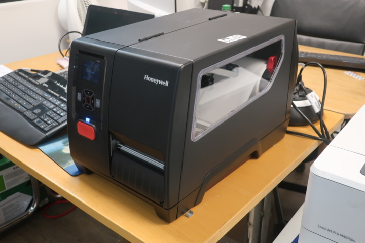 Etikettskrivare, Honeywell PM42 - Auktioner online - Nätauktioner ...