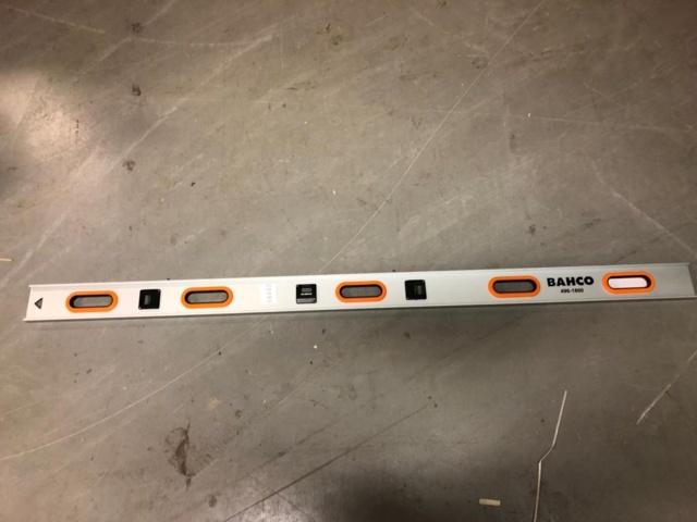 Bahco spirit level 496-1800 straight ladder 1800 mm (157) - PS Auction ...