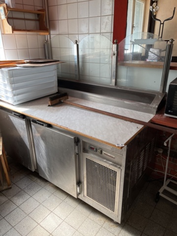 Pizza bench, approx. 160cm - PS Auction - We value the future - Largest ...