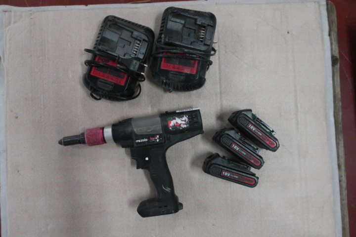 Pop rivet gun, POP Pro Set PB2500 - PS Auction - We value the future ...