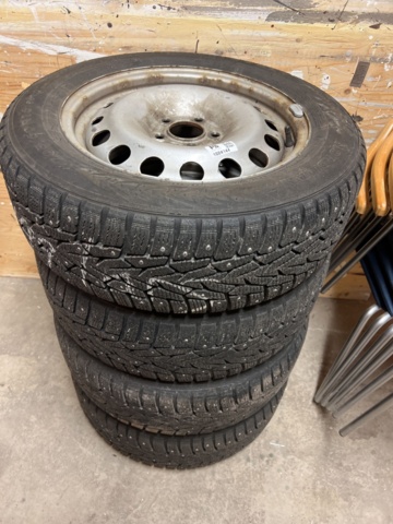 Studded tires on metal rims - PS Auction - We value the future ...