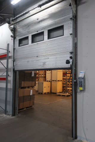 Electric Roof sliding gate, Assa Abloy - PS Auction - We value the ...