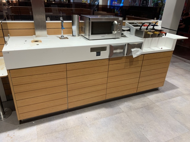 Self-service counter with mustard/ketchup dispenser, water tap - PS ...