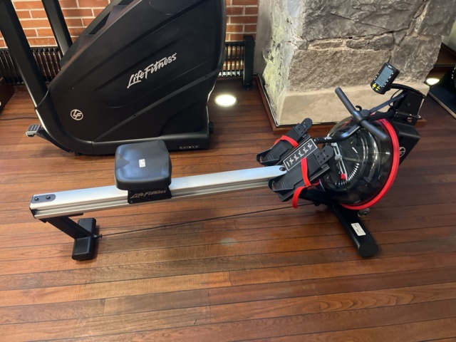 Life fitness rowing machine - PS Auction - We value the future ...