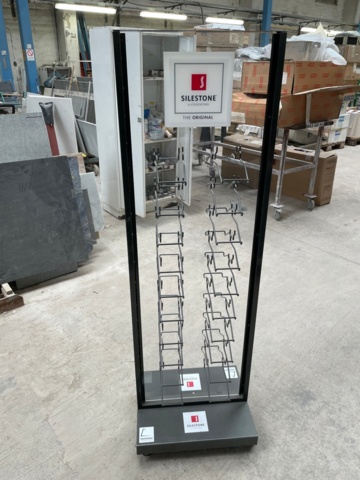 Display ställ - Auktioner online - Nätauktioner & Konkursauktioner | PS ...