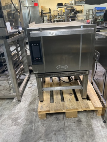 Unox speed pro oven on stand purchased new in 2022 - PS Auction - We ...