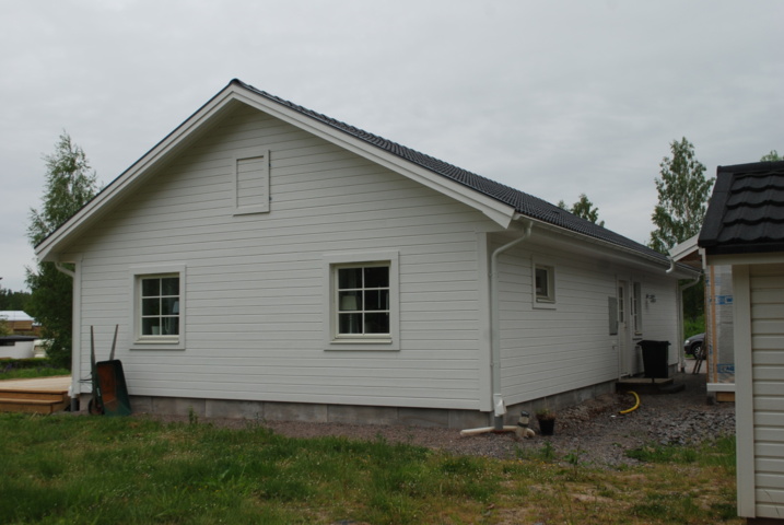 Stomme till en enplansvilla/fritidshus på cirka 115 kvm - Auktioner ...