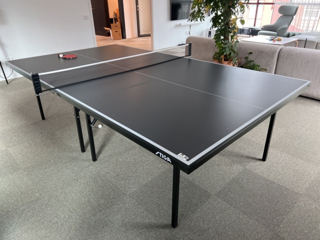 Pingisbord Stiga Easy up - Auktioner online - Nätauktioner ...