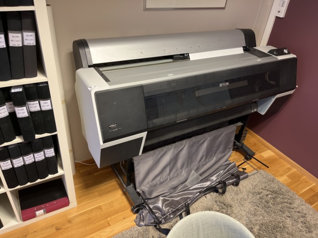 Large format printer Epson Stylus Pro 9700 - PS Auction - We value the ...