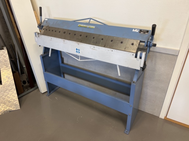 Sheet metal bending machine Bernardo SB1220 -2016 - PS Auction - We ...