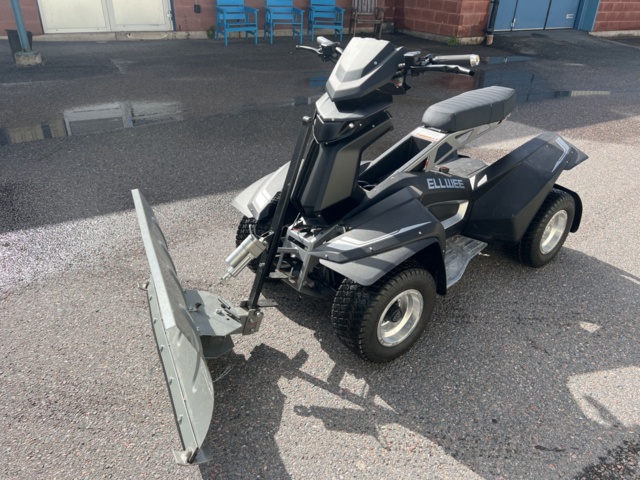 Electric quadricycle Ellwee test vehicle - PS Auction - We value the ...