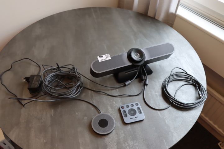 Logitech Meetup 4K + Extra microphone - PS Auction - We value the ...