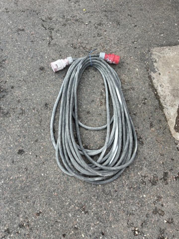 25m kabel 32A 3-fas - Auktioner online - Nätauktioner & Konkursauktioner | PS Auction