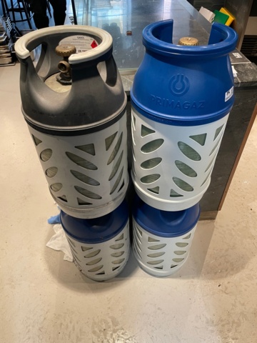 4 pcs PC10 gas tubes - PS Auction - We value the future - Largest in ...