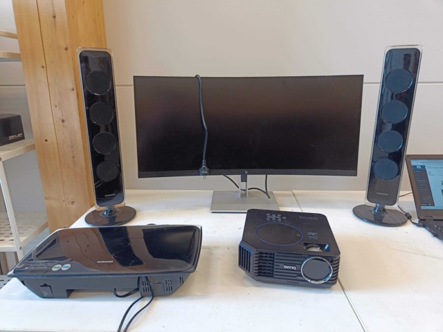 Sound system, Screen and Projector - PS Auction - We value the future ...