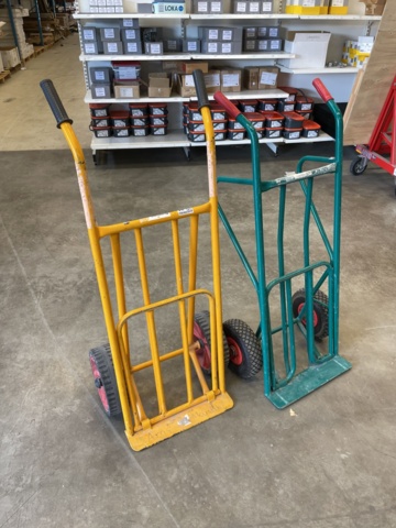 2 magazine carts - PS Auction - We value the future - Largest in net ...