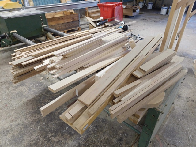 Lot with carpentry timber - PS Auction - We value the future - Largest ...