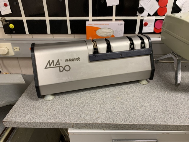 Knife sharpener MaDo SharpX USM 637 - PS Auction - We value the future ...