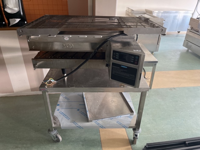TurboChef HCW2620 incl. stainless side table - PS Auction - We value ...