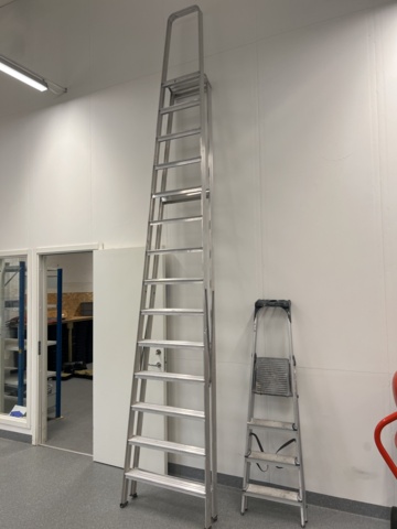 Ladders 2 pcs - PS Auction - We value the future - Largest in net auctions