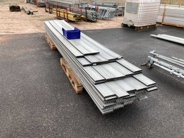 Composite decking Trex Enhance G2 Grooved Ca 40m² ( Demo ) - PS Auction ...