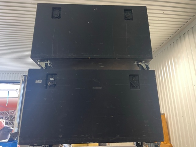 2 Pack Case - PS Auction - We value the future - Largest in net auctions