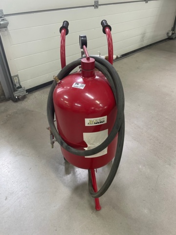 Blast tank set Meec Tools - PS Auction - We value the future - Largest ...