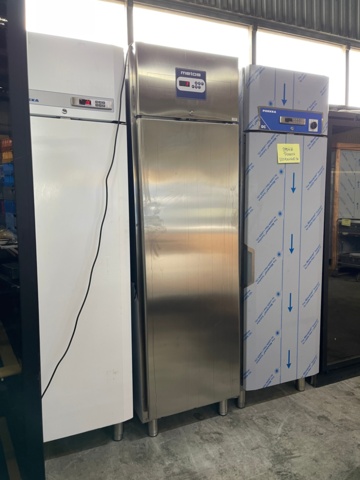 Metos restaurant refrigerator 500 liters Tested, works - PS Auction ...