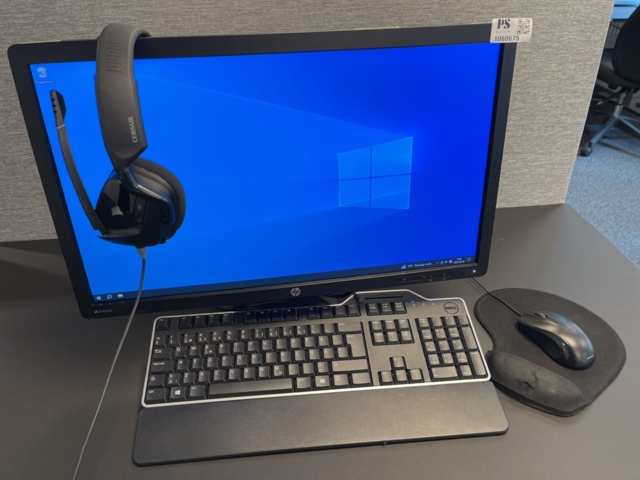 Computer, screen, keyboard, mouse and headphones - PS Auction - We ...