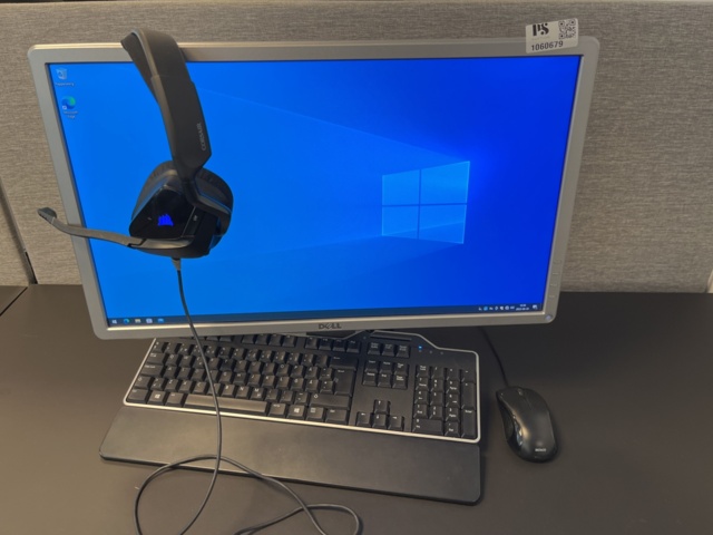 Computer, screen, keyboard, mouse and headphones - PS Auction - We ...