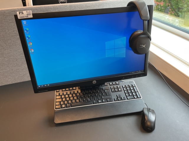 Computer, screen, keyboard and mouse - PS Auction - We value the future ...