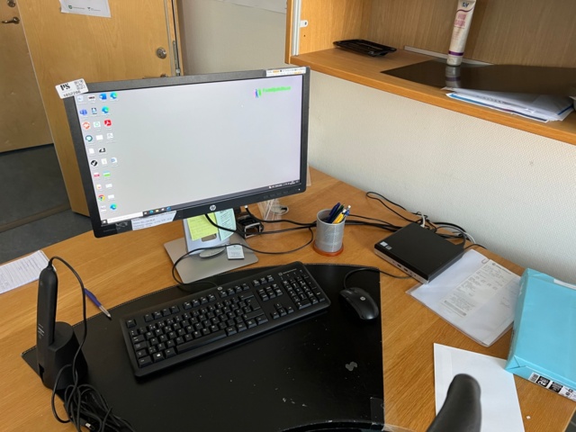 Computer, screen, keyboard and mouse and printer - PS Auction - We ...