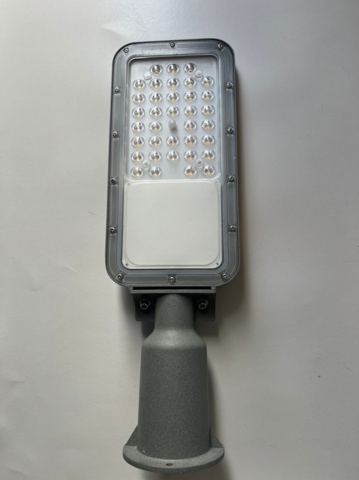 4 LED lamps for non-domestic use 50W - PS Auction - We value the future ...