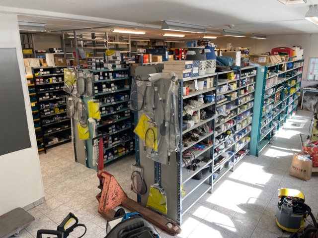 Spare parts for French cars - PS Auction - We value the future ...