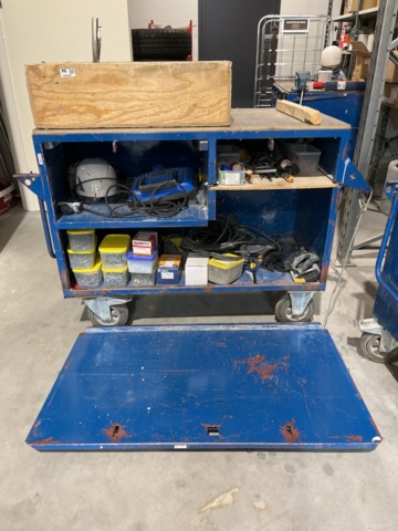 Work trolley including contents - PS Auction - We value the future ...