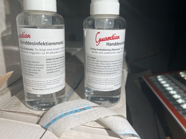 Hand disinfection Science guardian 2 pallet - PS Auction - We value the ...