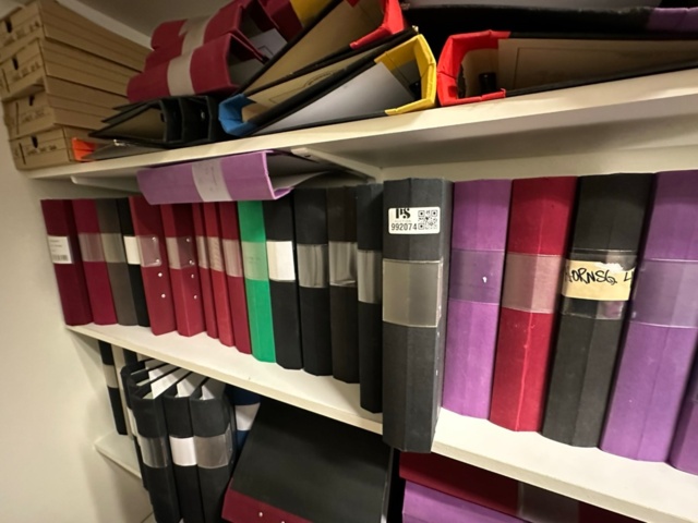 About 70 binders used - PS Auction - We value the future - Largest in ...
