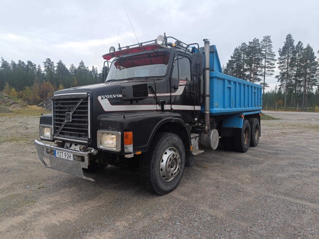 Dump truck Volvo N10 - 1987 Repair object - PS Auction - We value the ...